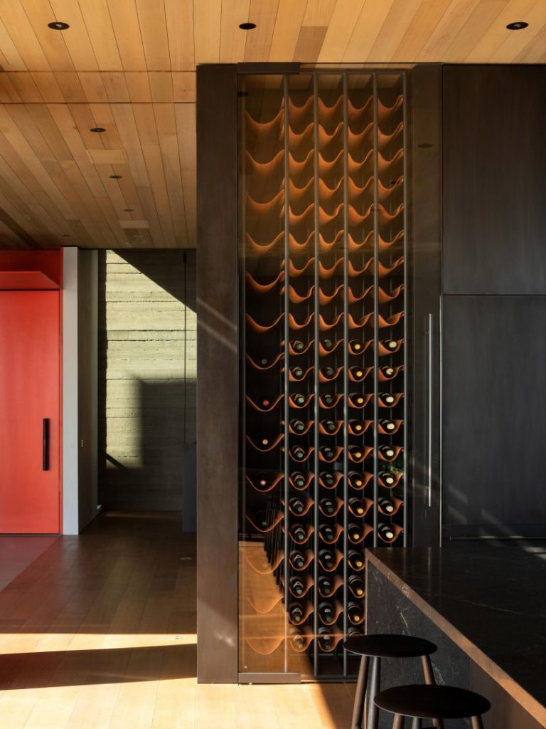 Collywood House Nestles Right Above West Hollywood's Sunset Strip in L ...