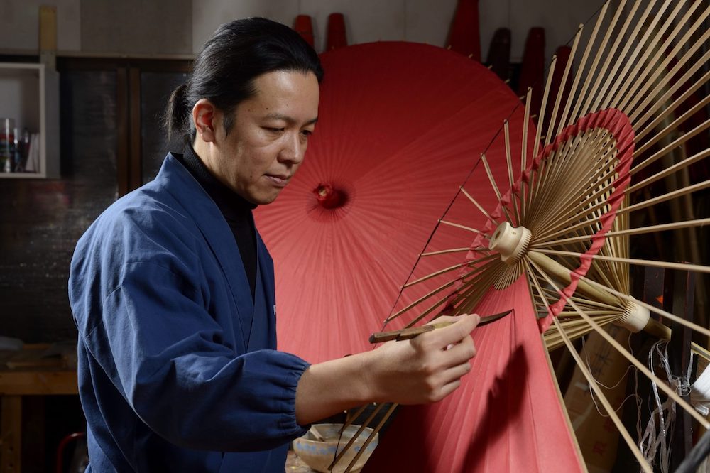 Japanese Craftsman Makes ‘Wagasa’ Umbrellas Known to the World