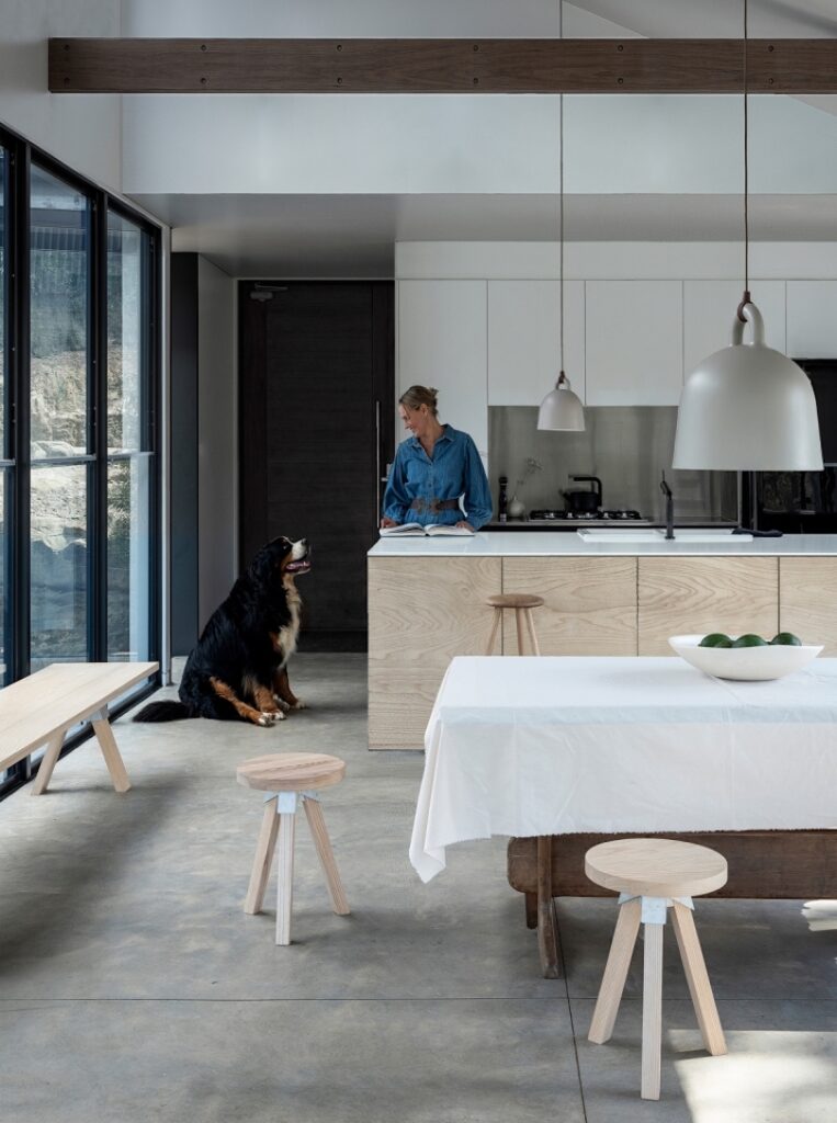 Colo Crossings - Shipping Container House Around a Circular Pool