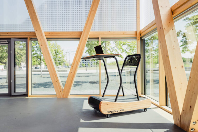 Walkolution Treadmill Desk Lets You Combine Work and Exercise